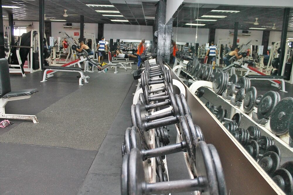 Que te Ofrecemos – Fitnes Center Gym